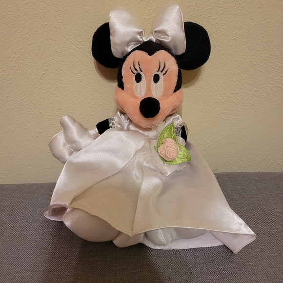 Disney | Toys | Disney Minnie Mouse Bride Plush Disneyland Wdw Resort ...